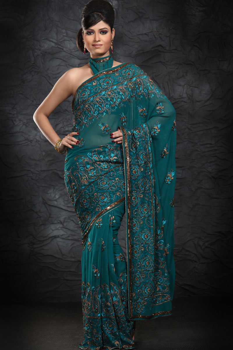 Kingdom of Photo Albums: Models with Indian designer Saree