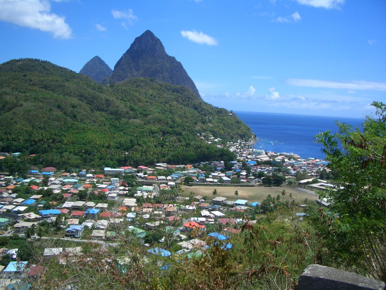 Lotus and Cedar: 旅遊加勒比海聖露西亞島 (一): 度假歸來 / Travel to St. Lucia in the ...