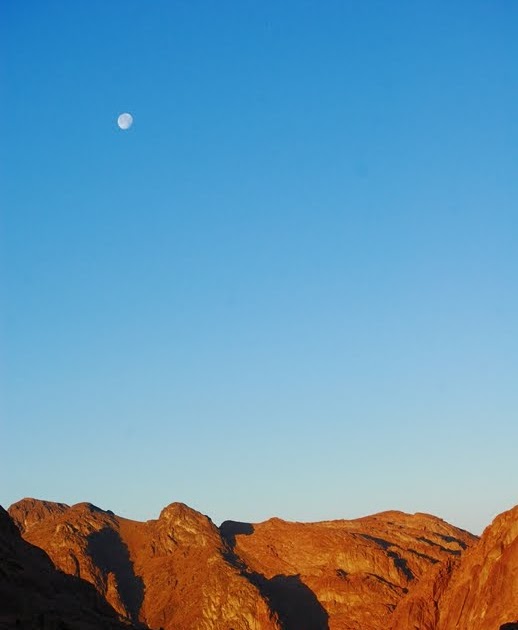 Summiting Mount Sinai ~ The Lost Backpacker