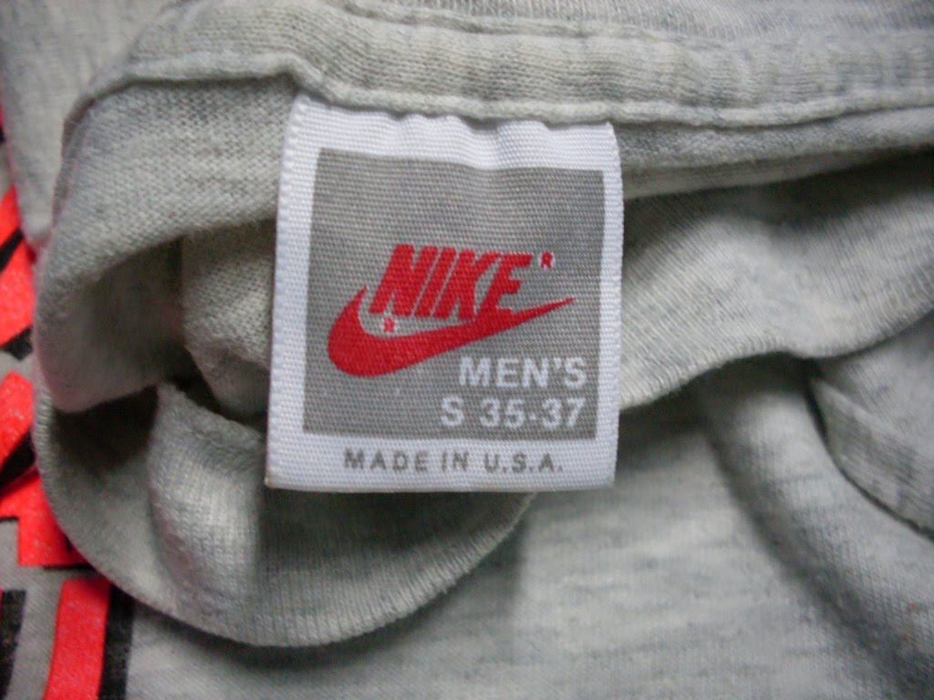 KEDAI BAJU GUNIIIII: VINTAGE NIKE GRAY TAG 50/50---SOLD