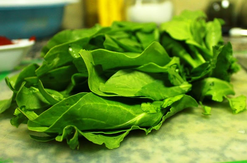 Cooking the Globe: Nivik - Chickpeas with Spinach