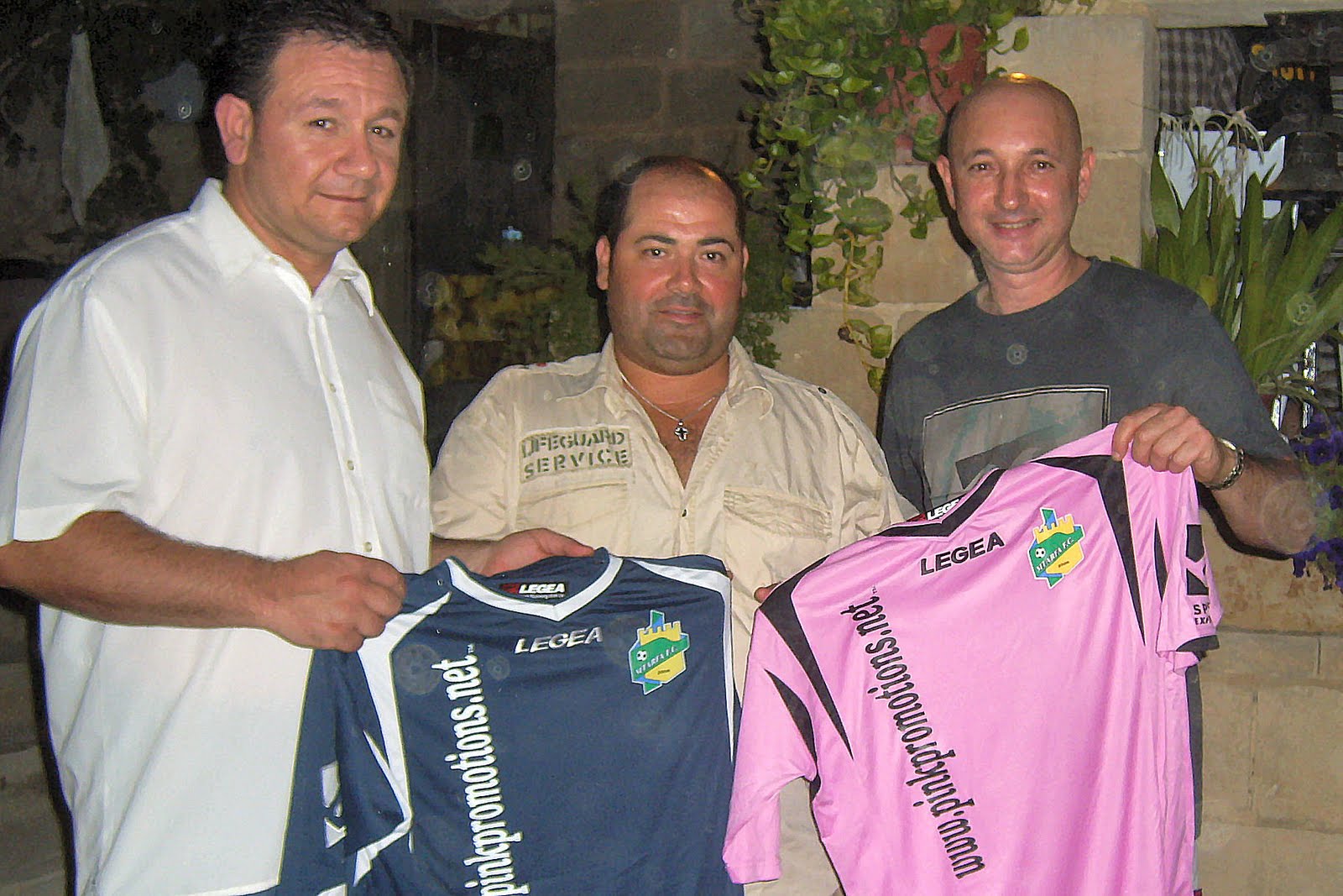 Mtarfa FC News Blog: New kit for Mtarfa U/19 Presented