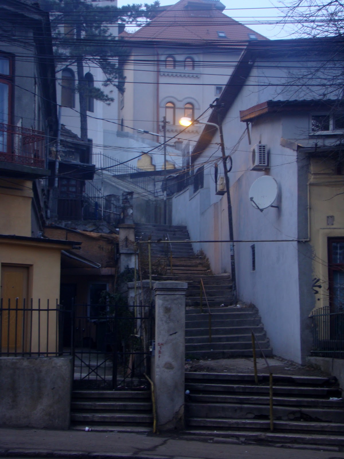 Dealul Filaret: strada Xenofon | ici-colo.ro - călătorii altfel