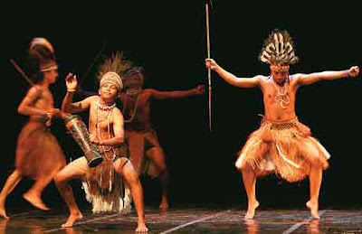 LABBRAXREGGAE: Tarian Legenda Asal Usul Suku Asmat