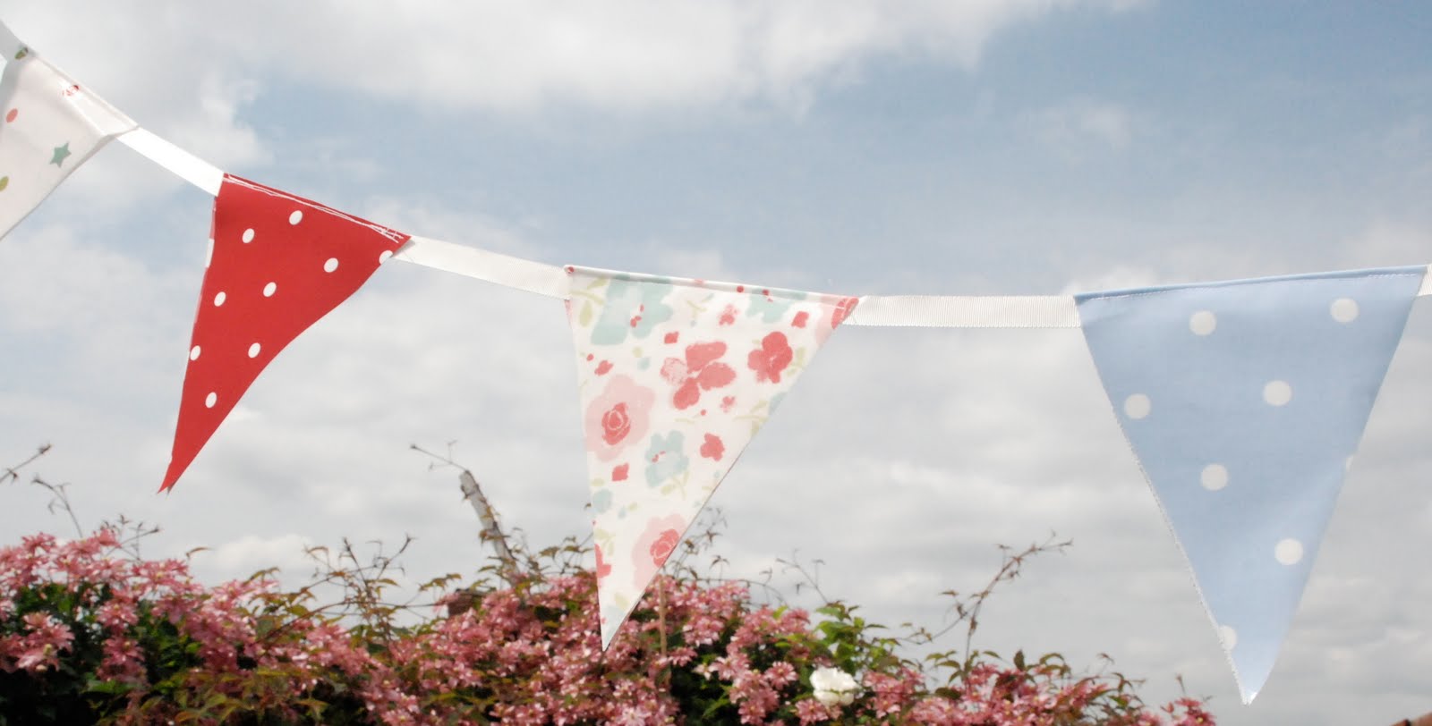 The Happy Glamper: Waterproof Bunting