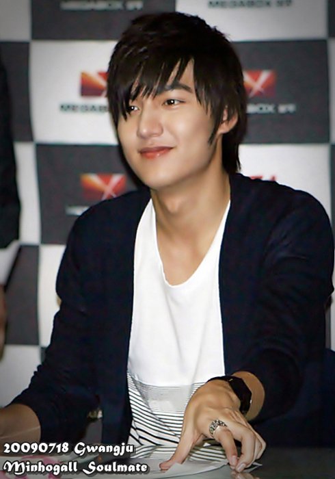 SS501 and BOF Forever: [Article]Ring Erhard "Lee Min-Ho"
