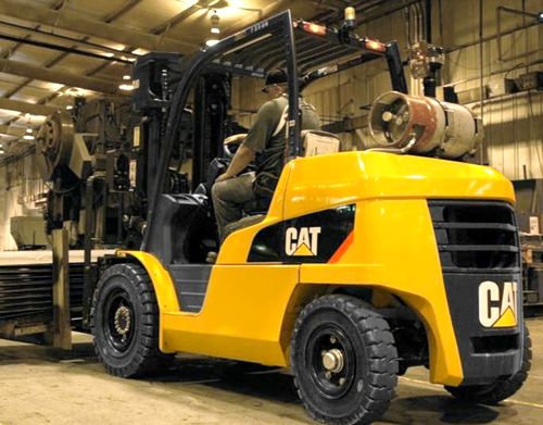 IMCDb.org: Caterpillar GP-Series in "NCIS: Los Angeles, 2009-2023"