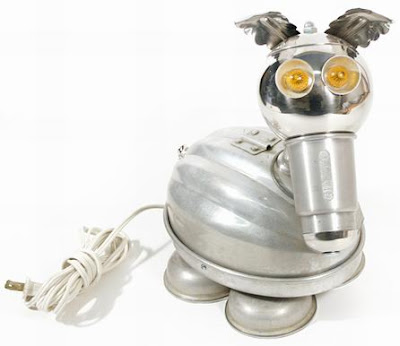 Cute sculptures made from kitchenwares