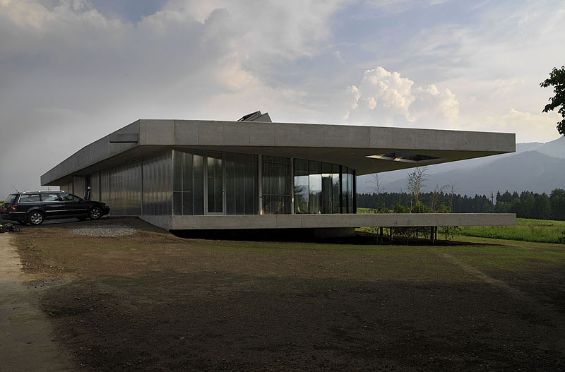 ÉPÍTÉSZ BELSŐÉPÍTÉSZ BLOG: Surreal Minimal Glasshouse in Austria by ...