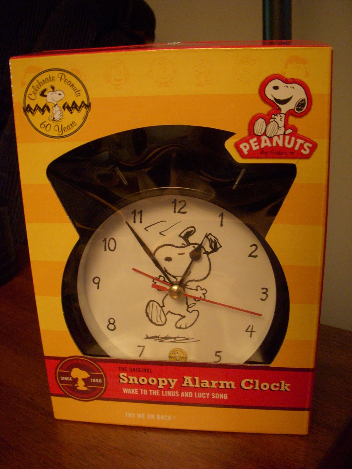 more2lovemom: Peanuts "Snoopy Alarm Clock" Review