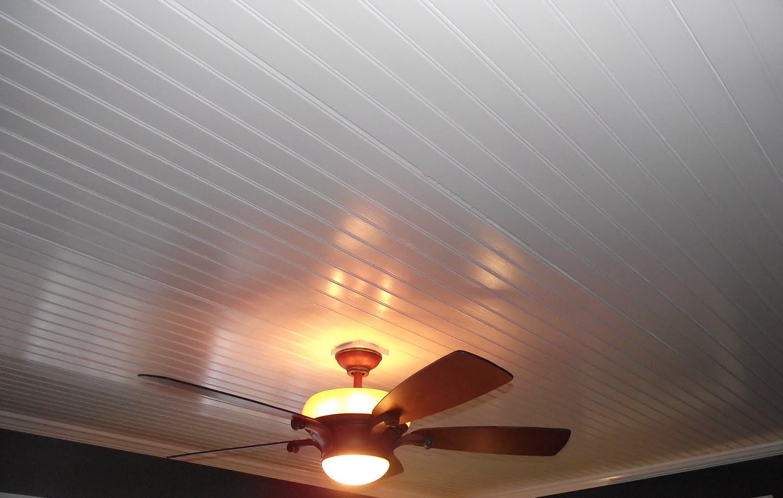 Serendipity Chic Design: Putting up a bead board ceiling tutorial