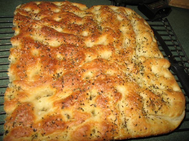The Nummy Little Blog: Easy Focaccia Bread