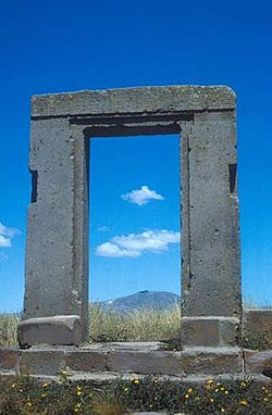 Kampus Latinoamericanus: Tiahuanaco (o Tiwanaku) - Bolívia