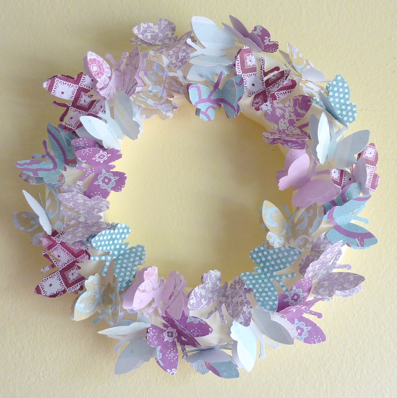 Beach Cottage Studio: Butterfly Wreath, Flowers Push Pins and Ribbon ...