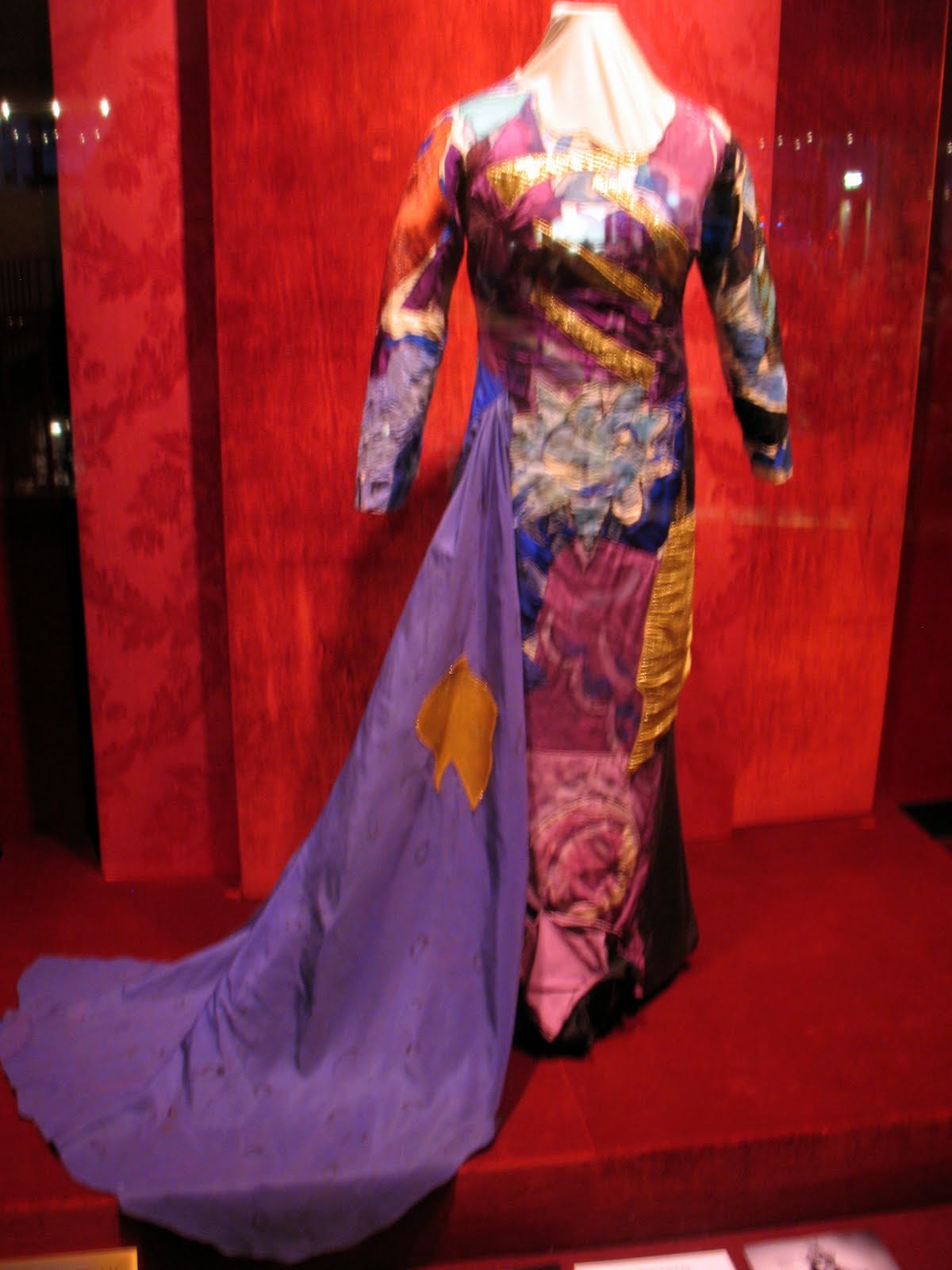 Mille Fiori Favoriti: James Valenti Makes His Debut in La Traviata at ...