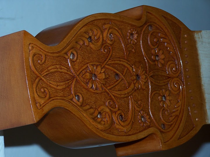 Lira da gamba - Lirone