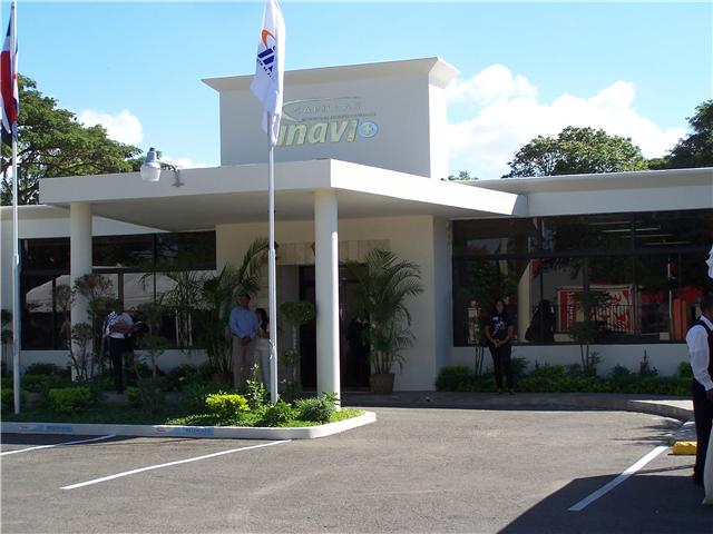 Informate @ Diario: INAVI REINAGURA FUNERARIA EN SANTIAGO