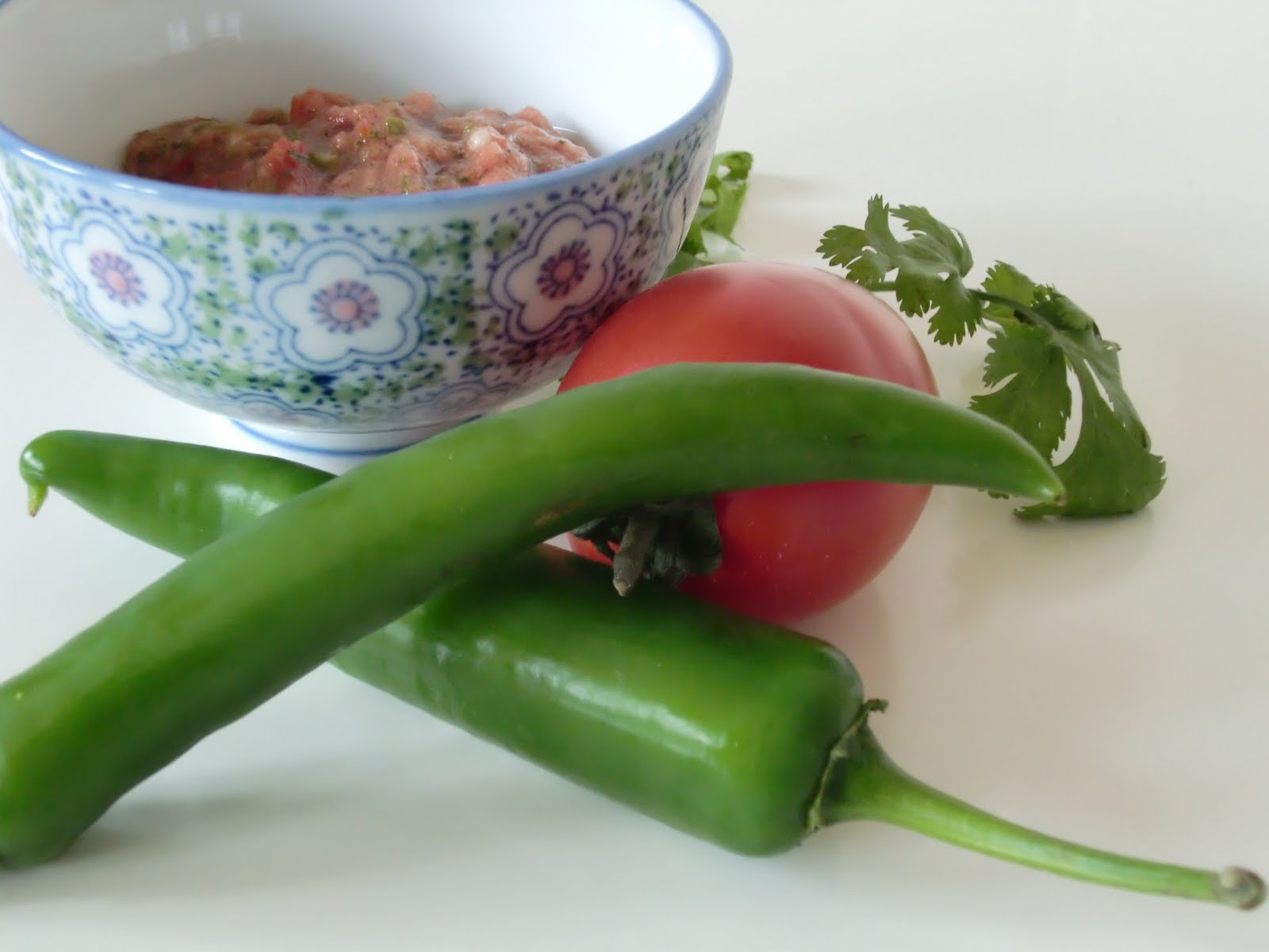 Con pan y postre: Picante boliviano / Llajwa