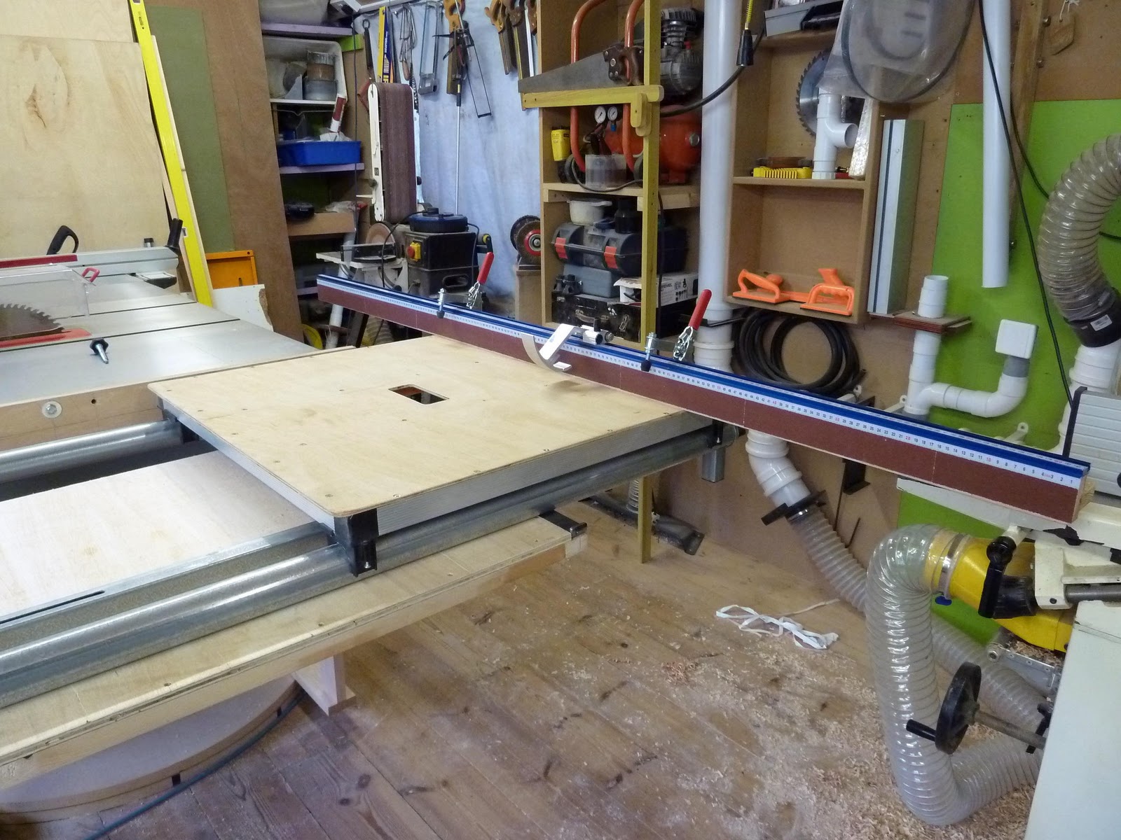 theworkshop: Triton cross cut attached - sip table saw