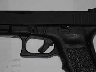 The Amateur Pistolero: Glock 17 vs. CZ 75B at the range