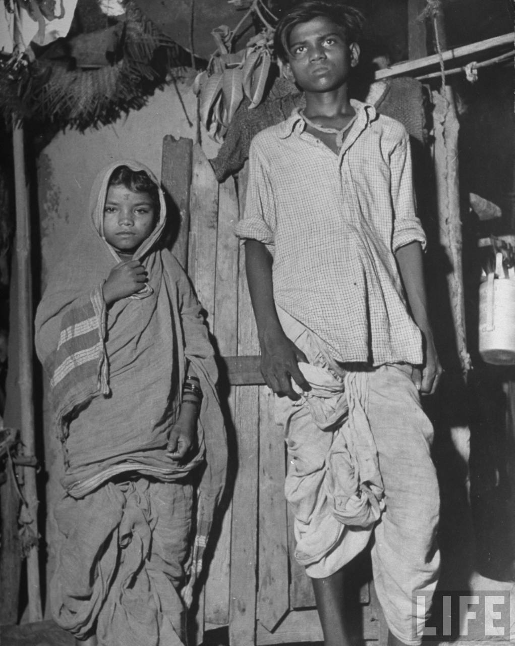Indian child bride (Age 7) with her husband (Age 14) - Bombay (Mumbai ...