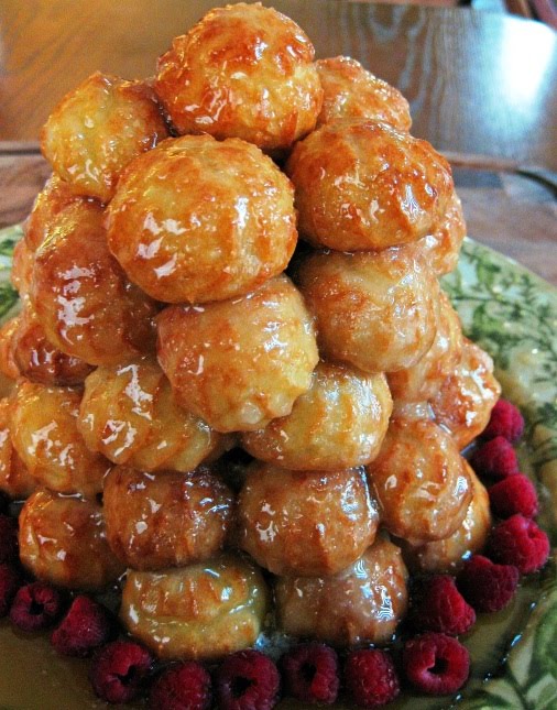 Dragon's Kitchen: Croquembouche