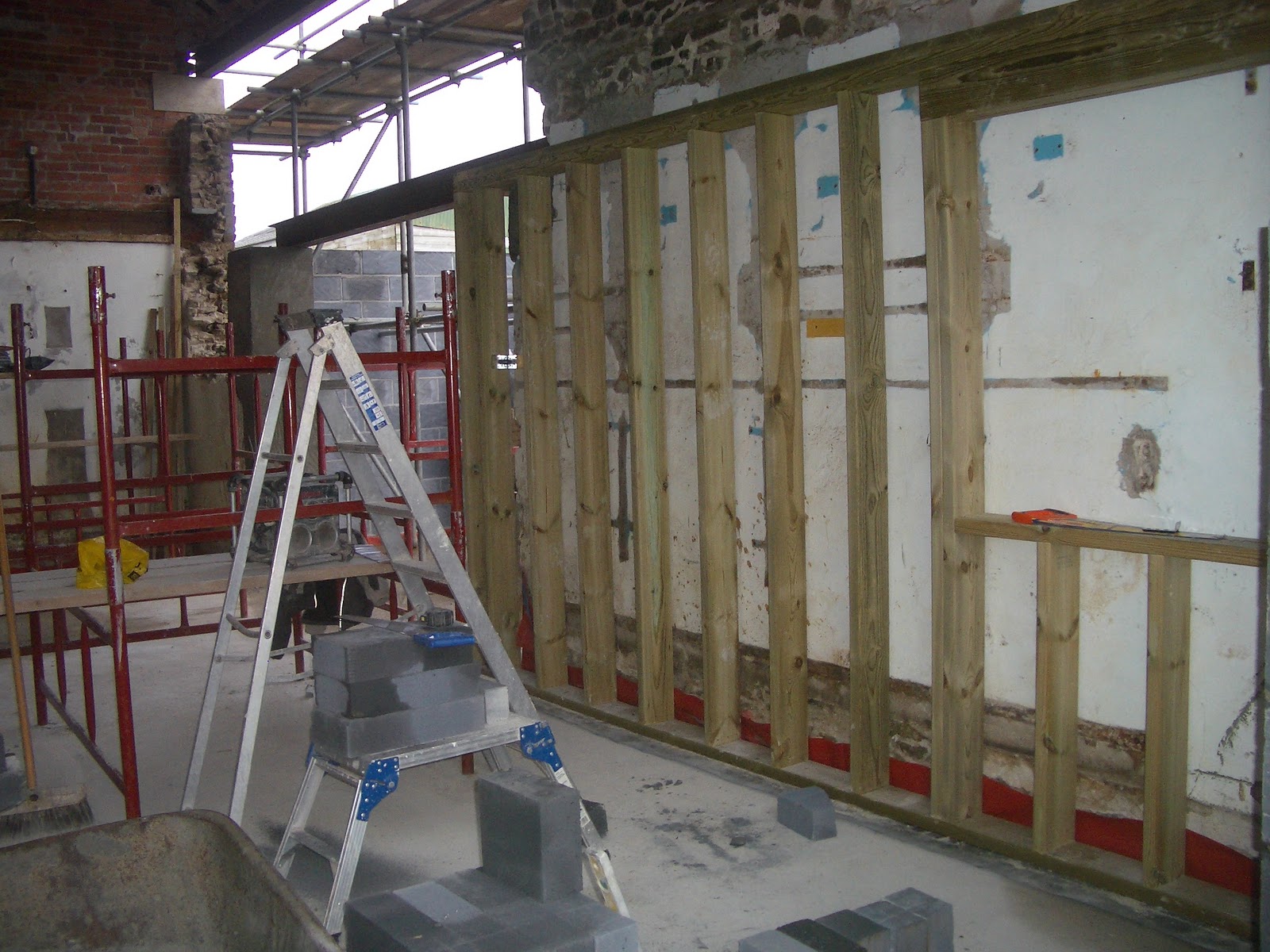 Parlour Barn: Internal Timber Frame