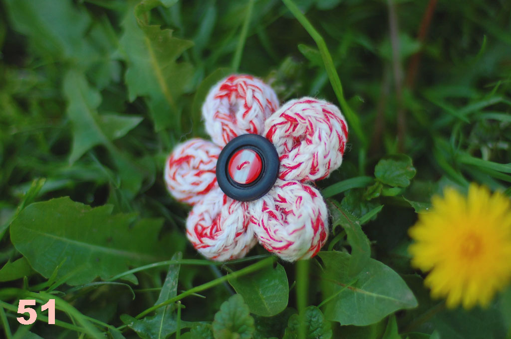 CATCHY FLOWERS