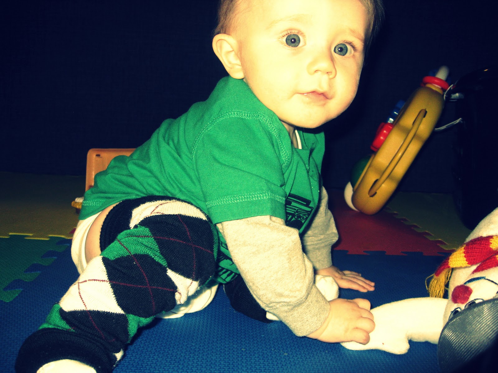 Boys in babylegs