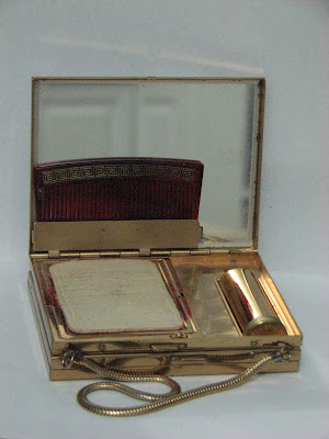Antique Compacts, Collectibles and Crafts