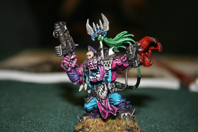 Shawn's Warhammer 40k Blog: Pink Ork FTW!