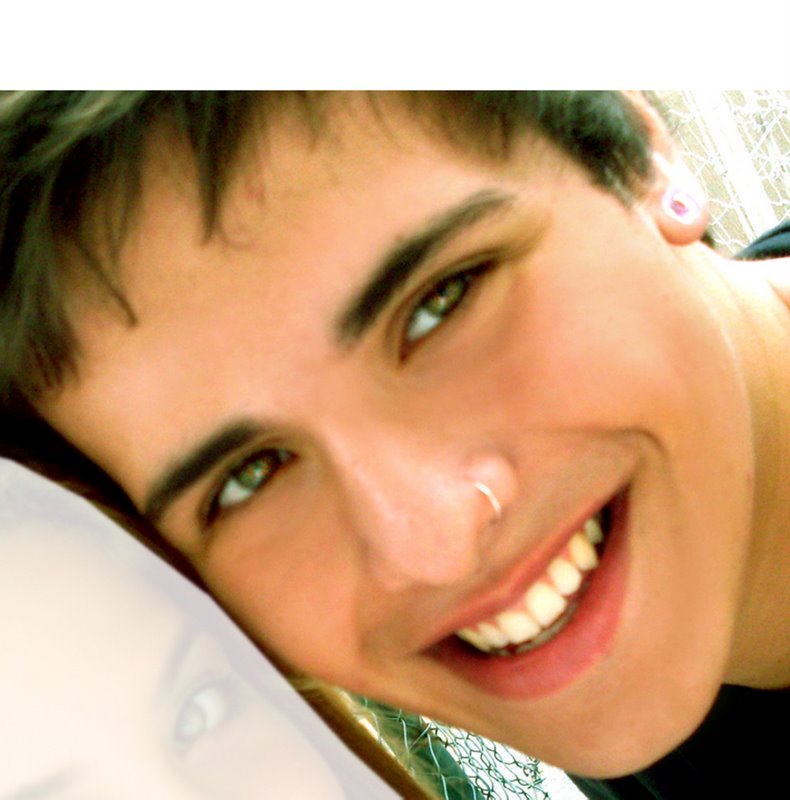 Sim , os perfeitos homens.: Lucas - suspirar e dizer 'ai, que lindo' haha.