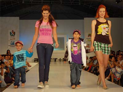 estilomodaglamur: colombia moda 2010