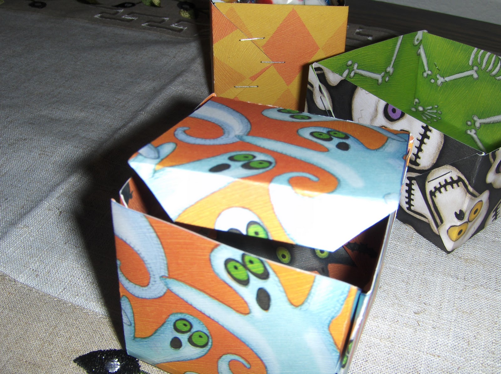 Kissing Frogs Too: Spooky Boxes