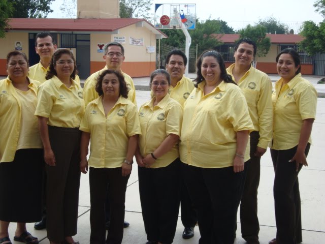Equipo Técnico de la RIEB. SEER. SLP