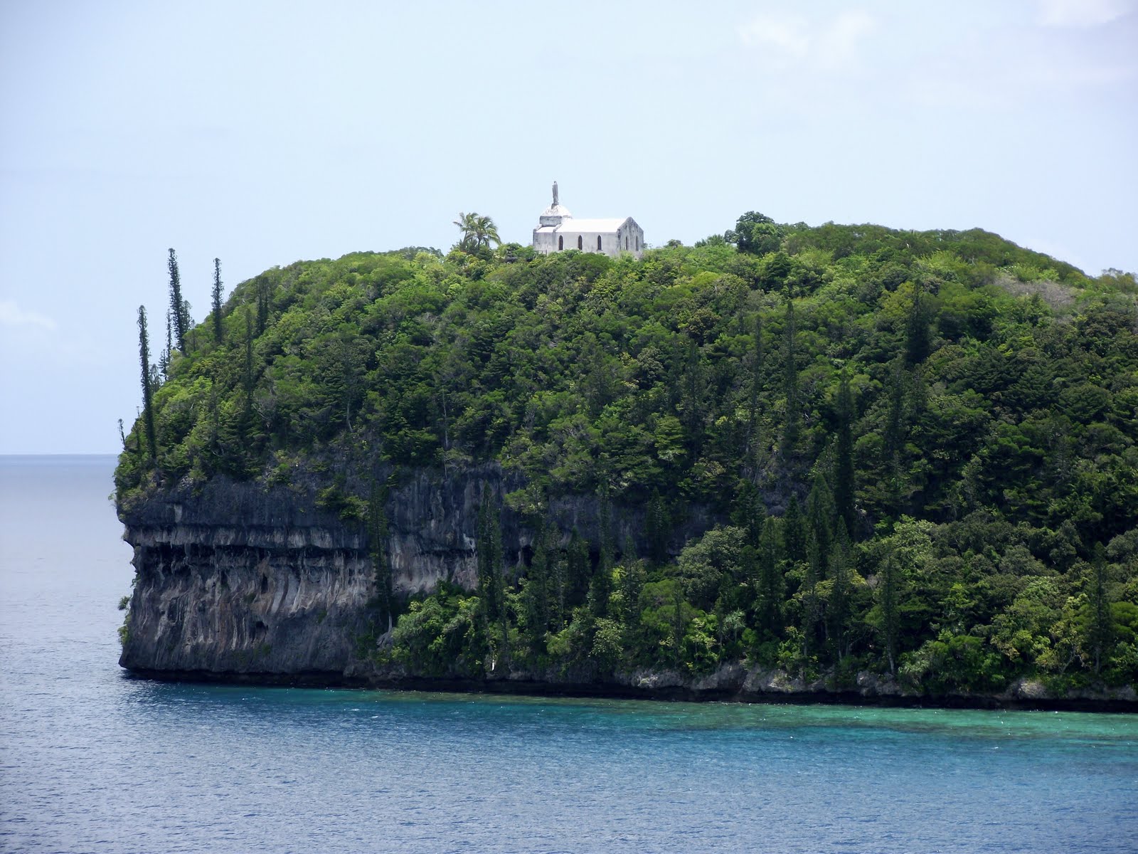 Travelling Tips for Non-Travellers.....: Lifou Island - Loyalty Islands