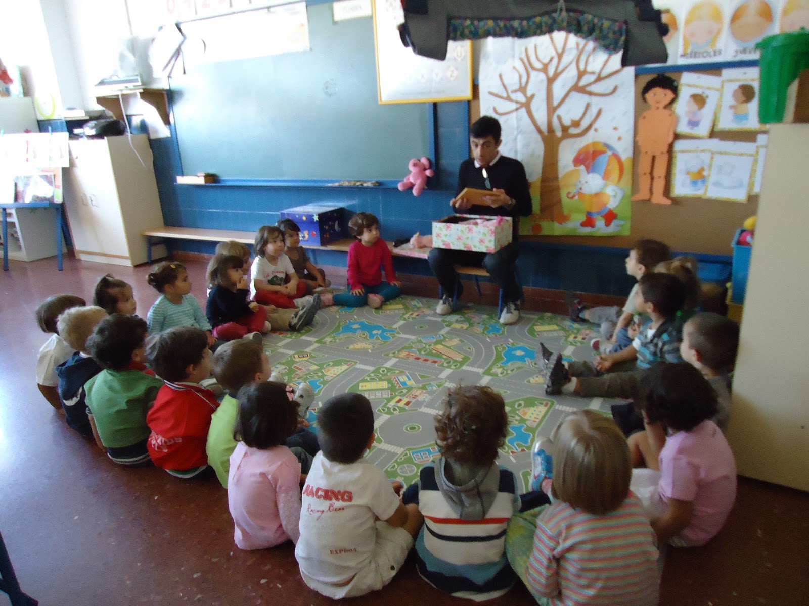 SONRISAS: COMPARTIMOS UN CUENTO CON EL MAESTRO LUIS