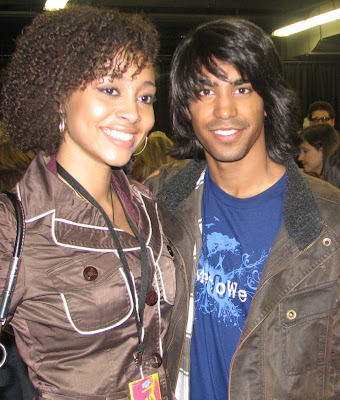 AARYN/LOLA-FAN-WHAT-IT-TAKES: AARYN ATTENDS ME TO WE