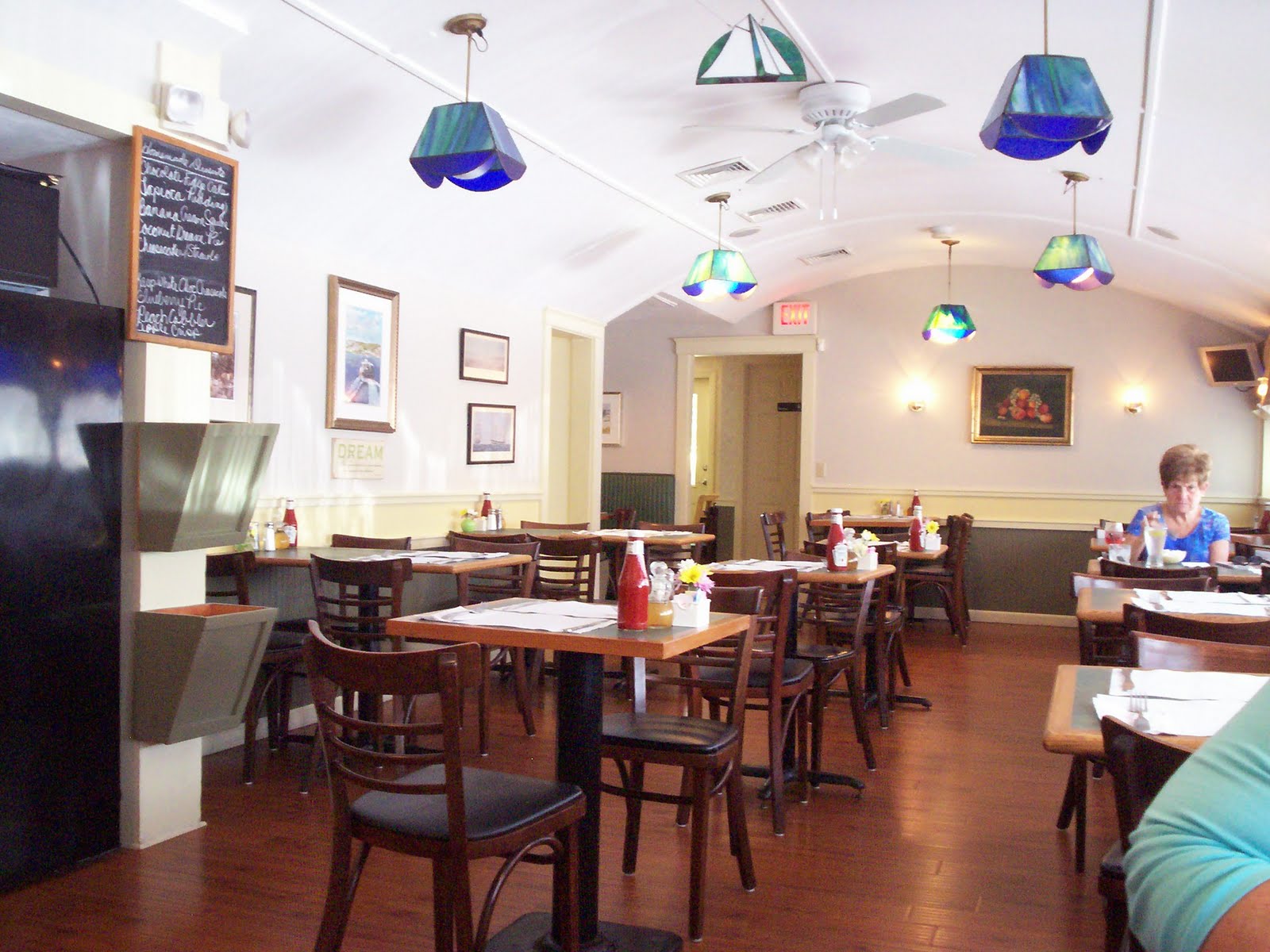 New England Bites: Blue Point Restaurant