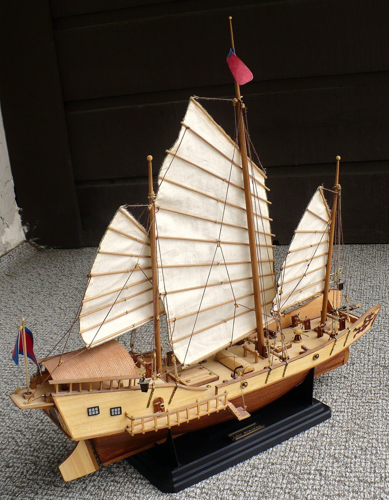 The Great Canadian Model Builders Web Page!: Red Dragon Re Post