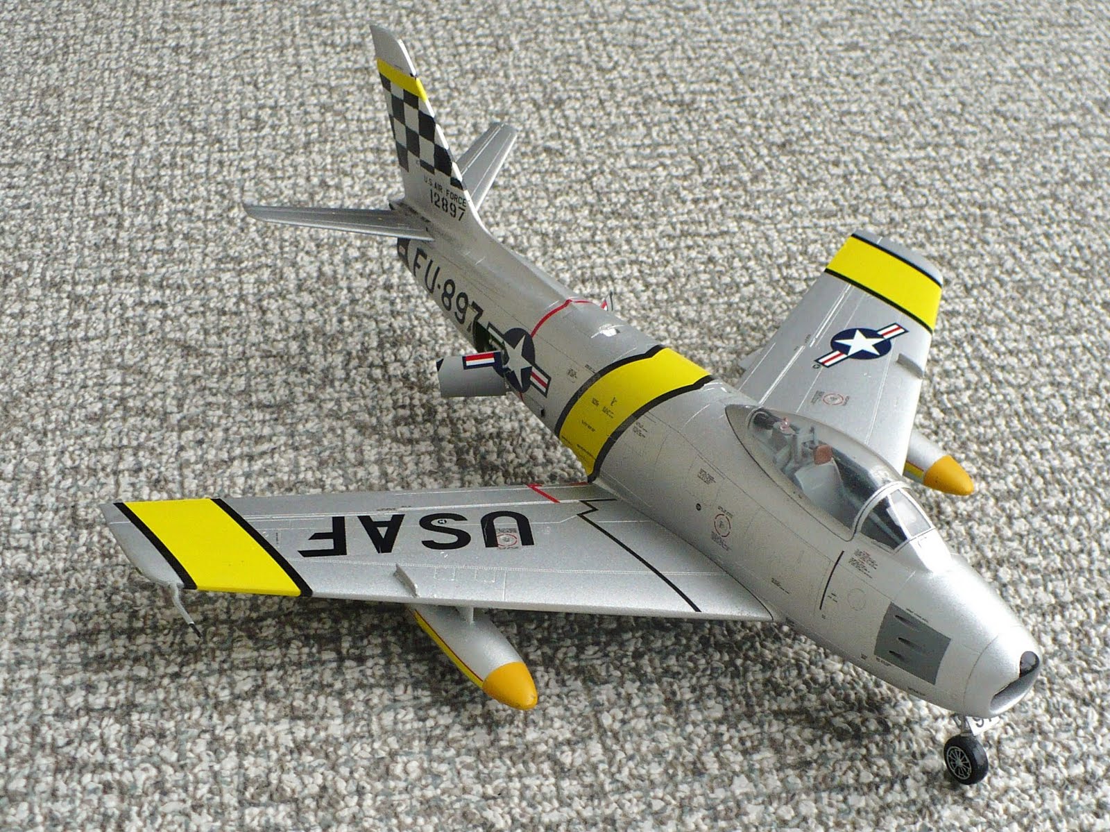 The Great Canadian Model Builders Web Page!: Sabre