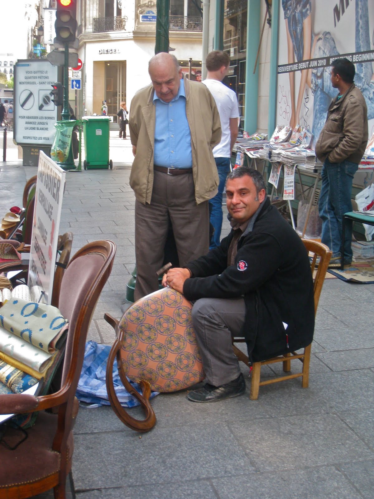 Le Petit Train: Streetside Furniture Fix