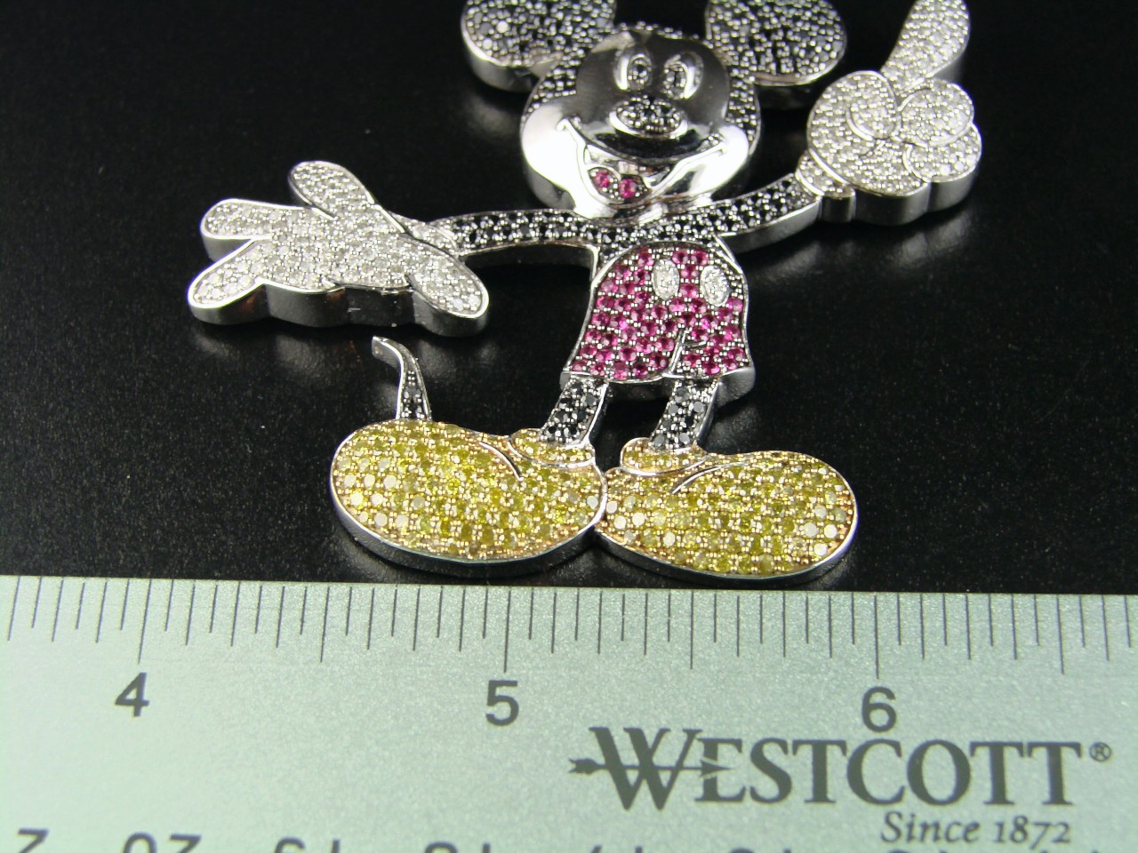 new_york_jewels: 10K CARTOON MICKEY MOUSE DIAMOND PENDANT CHARM 7.85 CT