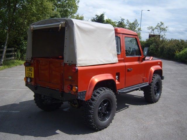 1985 Land Rover Defender 90: Specifications