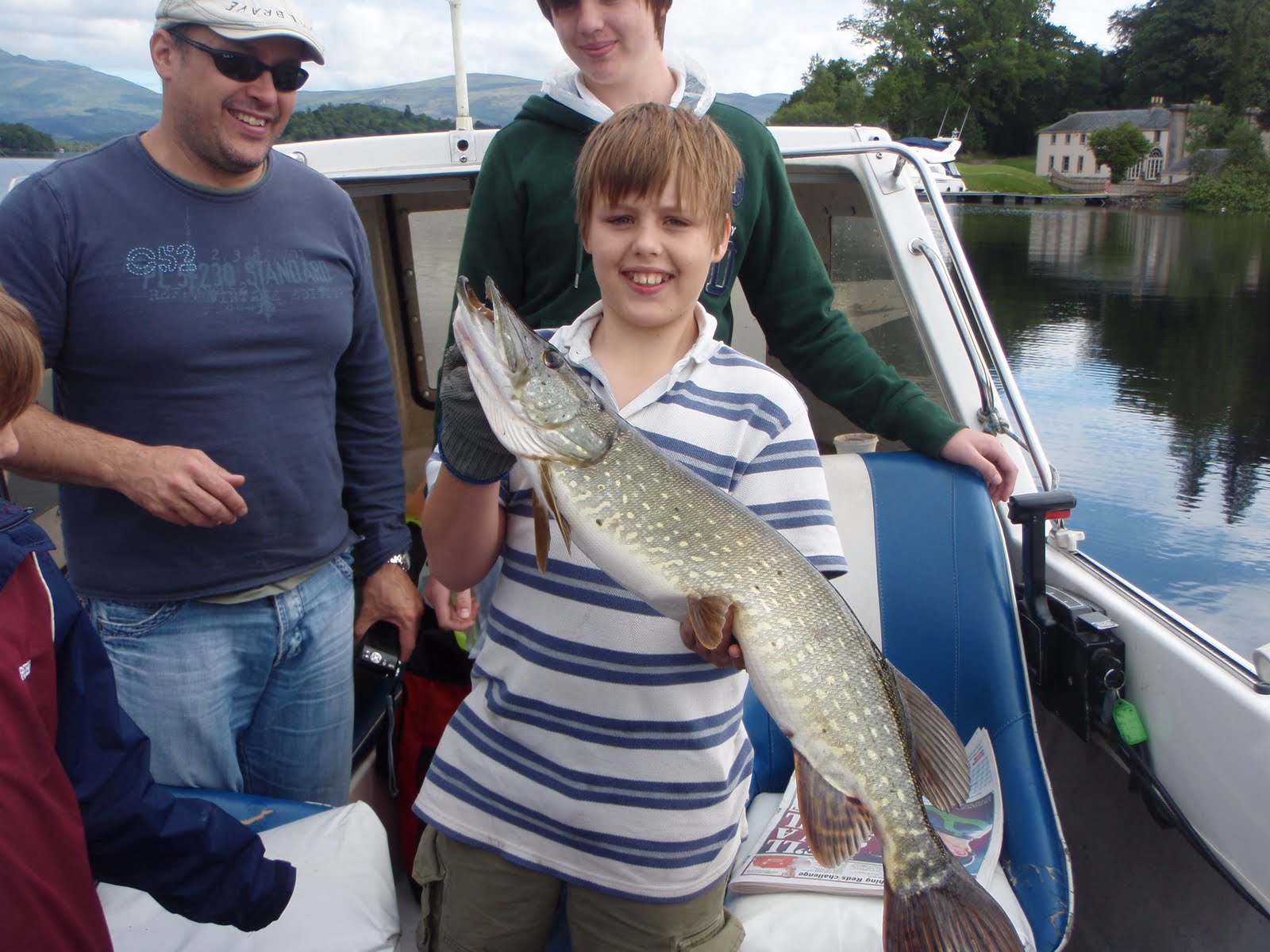 Scottish Fishing Guide: 12lb Loch Lomond Pike Scottish Fishing Guide