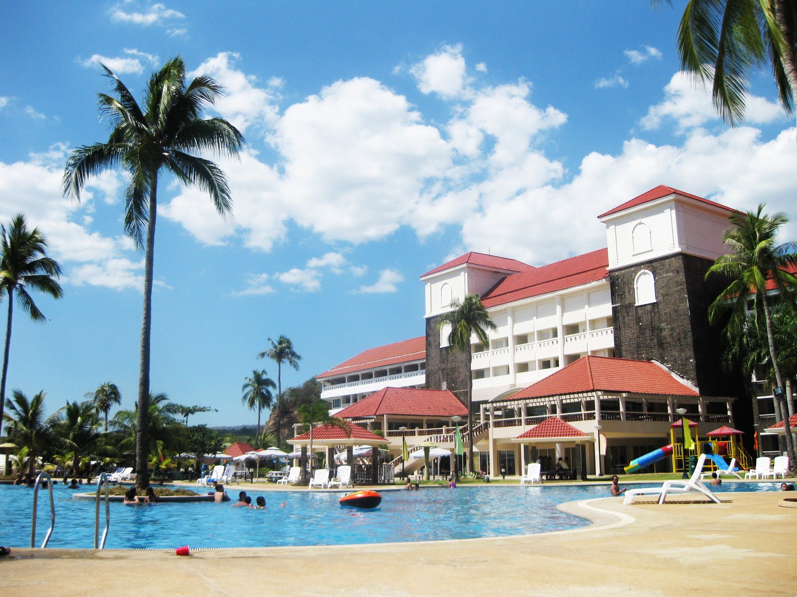 Adventurous Feet: Nasugbu, Batangas: Canyon Cove Beach Resort
