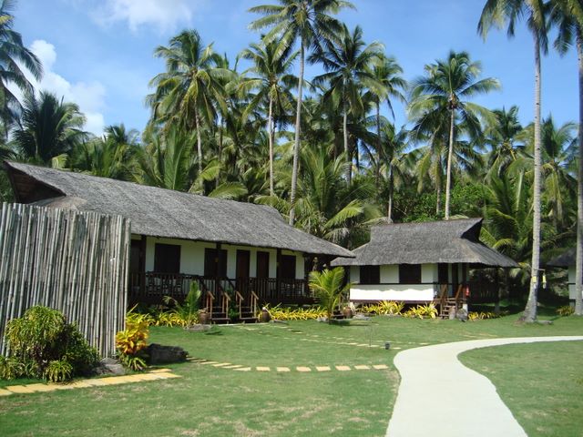 BEACHES AND CHURCHES: KUTING REEF IN MACROHON, S. LEYTE
