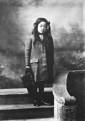 Royal Portraits: Empress Kojun