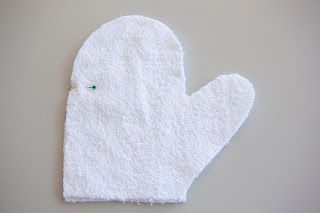 Baby Bath Mitt Tutorial | Snips n Snails