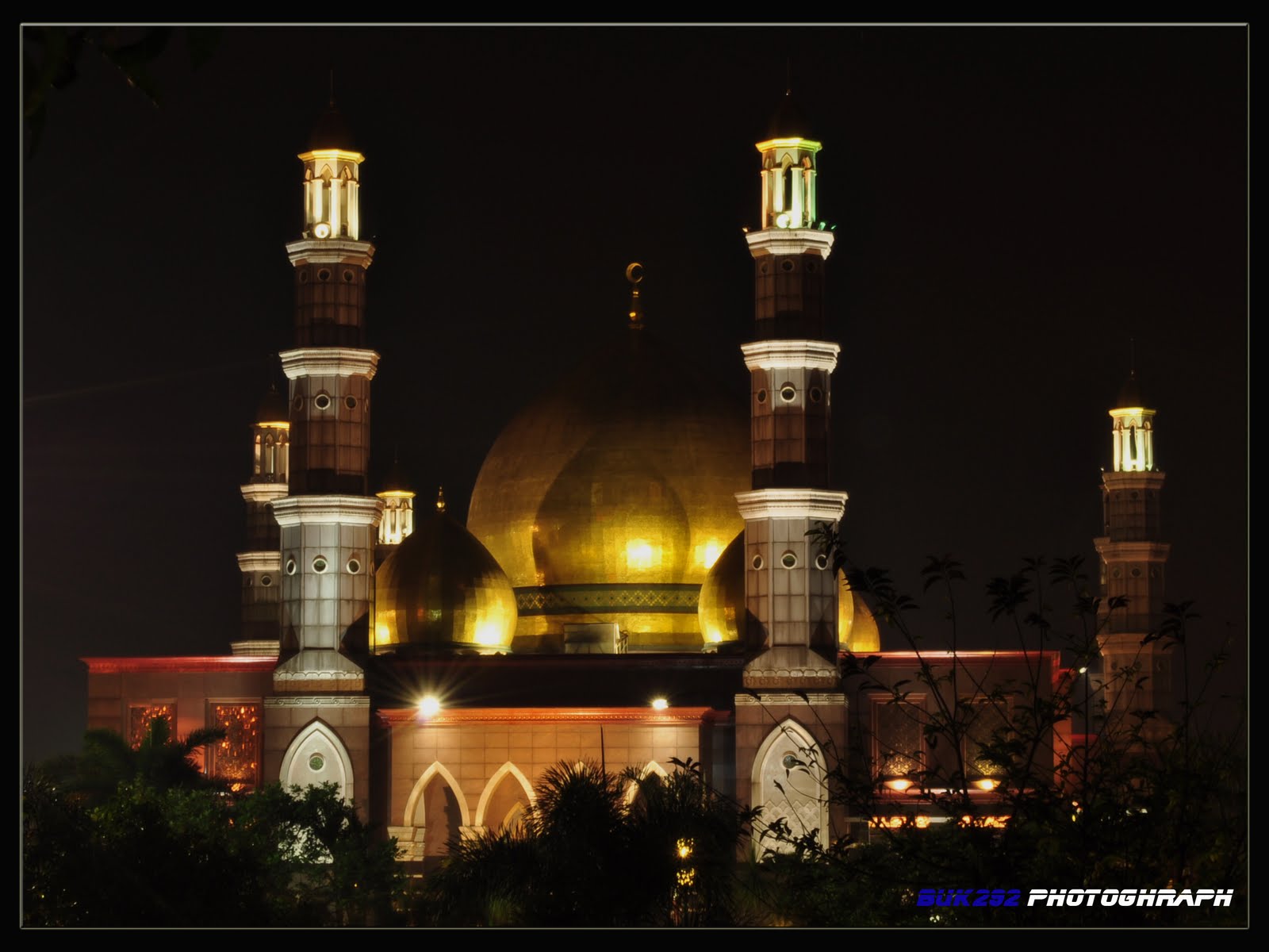 Potret Pengalaman: Mesjid Dian Al-Mahri